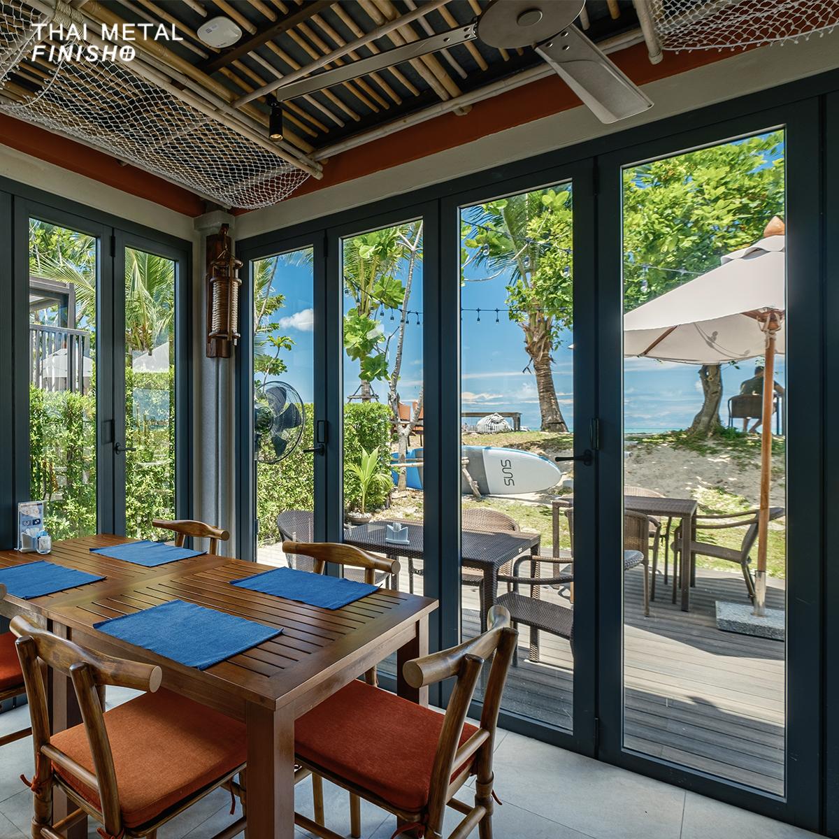 บานเฟี้ยมอลูมิเนียมไทยเม็ททอล "โครงการโรงแรม U Samui" | THAI METAL FINISH